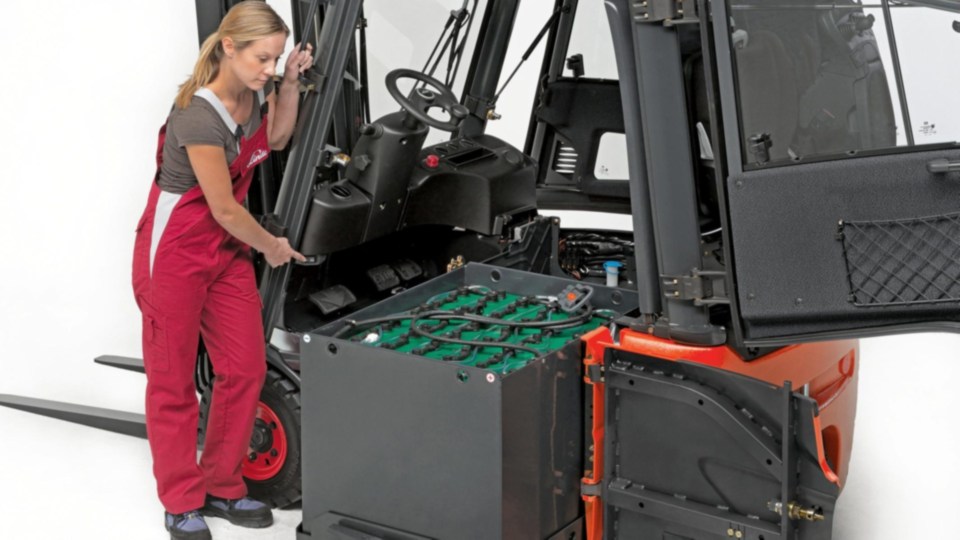 Carrelli elevatori elettrici E16 - E20 EVO