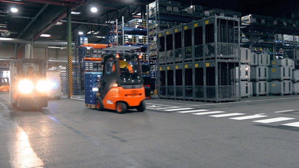 Hardware Connect Desk per gestire la flotta in magazzino | Linde MH Italia